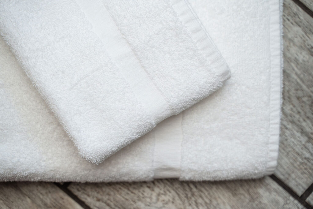 Cotton-Poly Cam Border Hotel Bath Towels | AC Collection | Precise Textiles